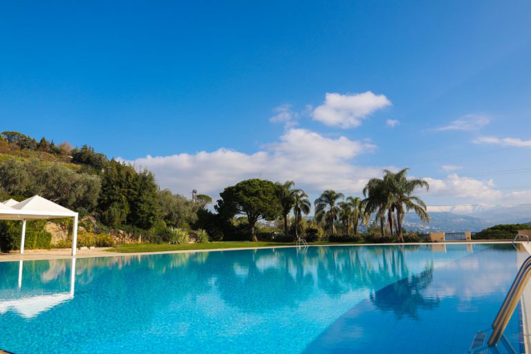 Sports Facilities - Deir Al Kalaa Country Club